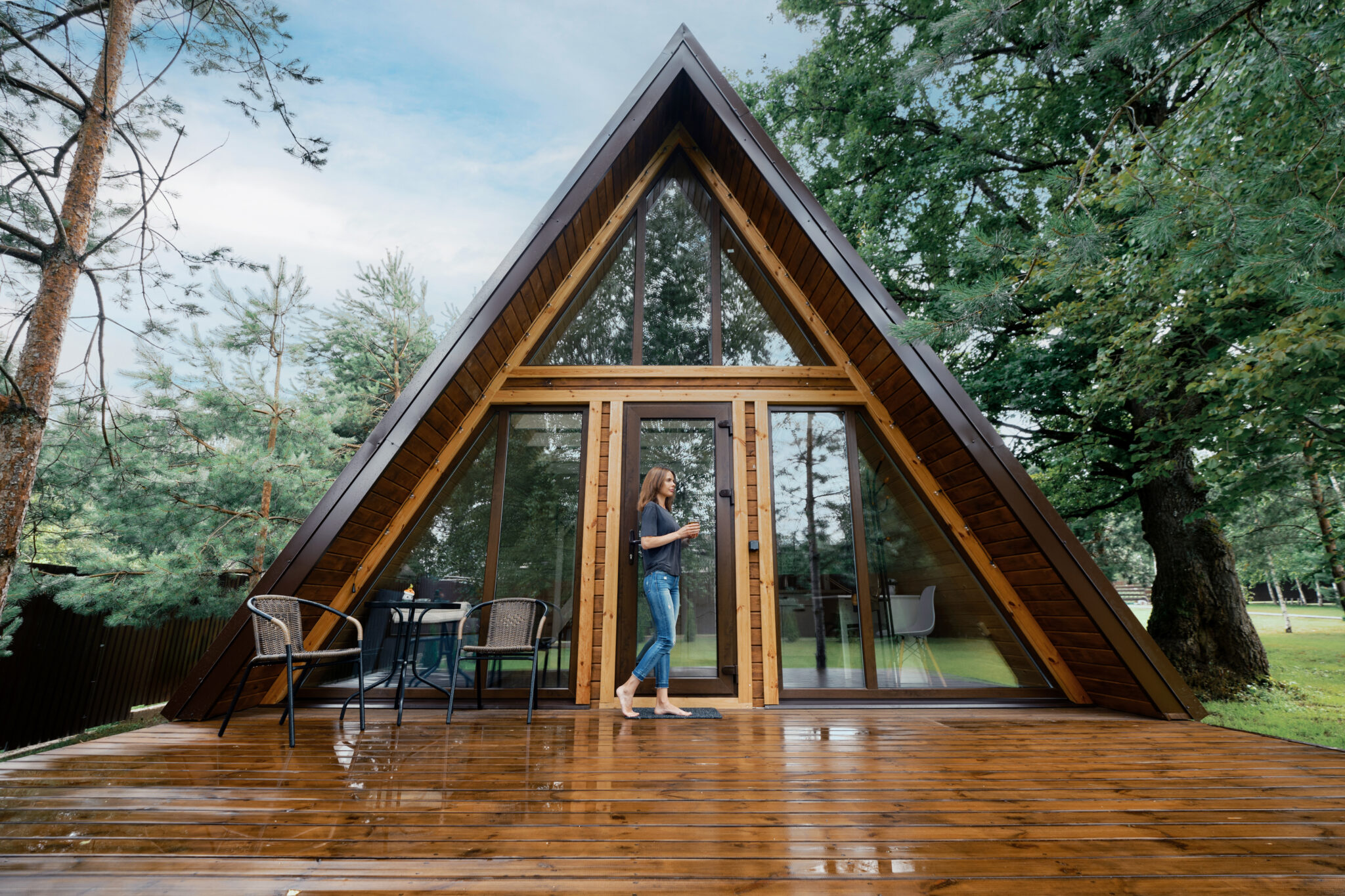 Think Outside Of The Box With These 5 Unique Window Shapes | Earthwise ...